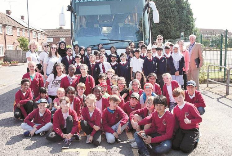 Primary school pupils enjoy end-of-term treat thanks to Rotary - Photo ...