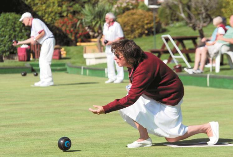 Maidenhead Thicket BC blow hot and cold in friendly defeat to Caversham ...