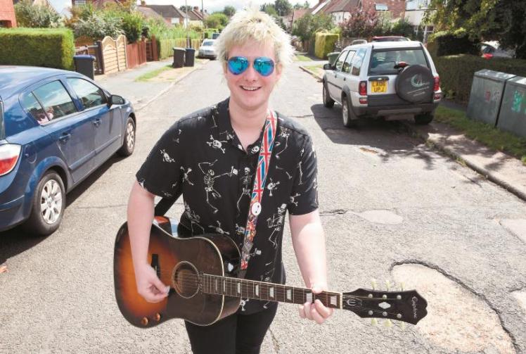 Burnham musician Dan Pryde entertains neighbours with live performances ...