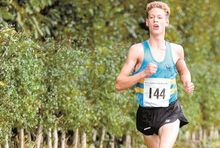 Barnicoat leads from the gun to win u20s men's race for WSEH AC - Photo ...