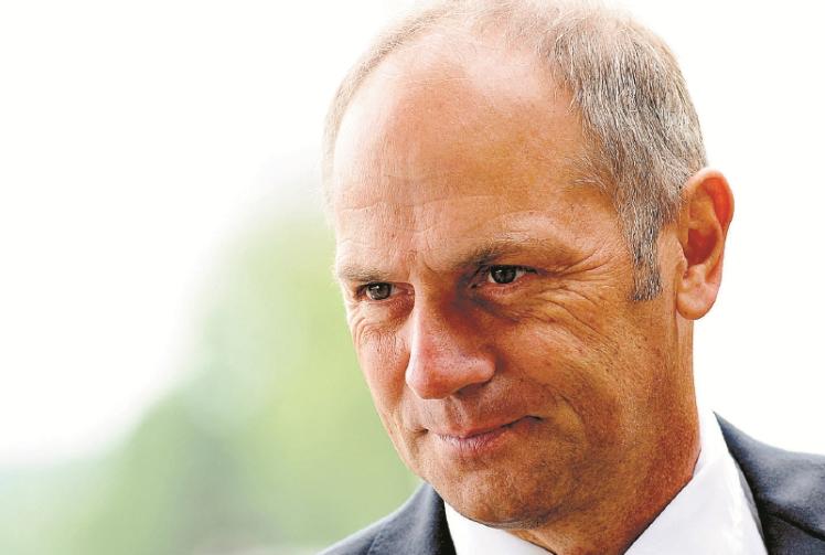 Sir Steve Redgrave voted Britain's greatest sportsman by Sports ...