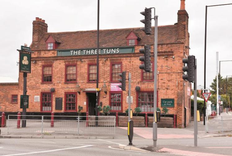 'Noisy' pub can continue to stay open until late – but must make ...