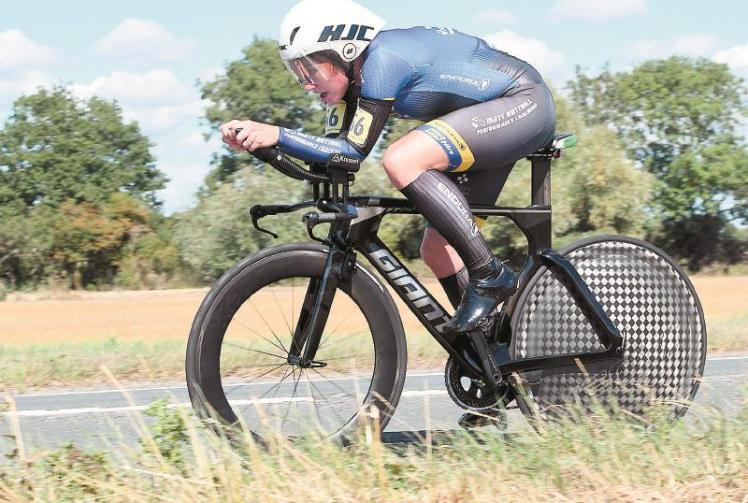 Kate Allan becomes champion after battling back from pneumonia - Photo ...