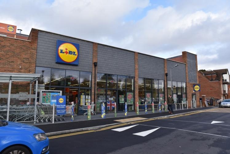 Budget supermarket giant Lidl opens new Marlow store - Maidenhead ...
