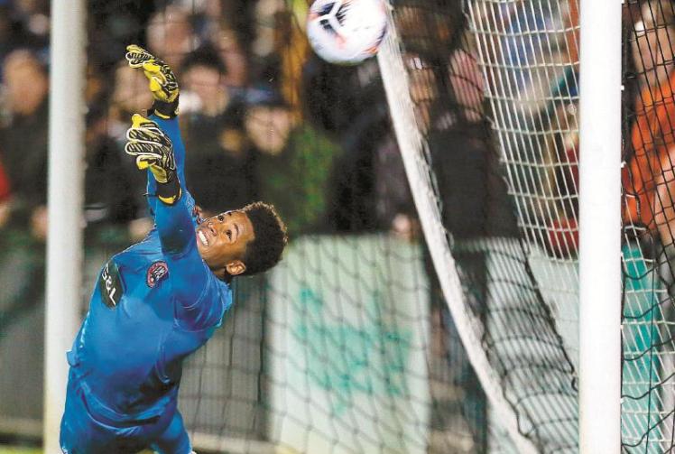 Andre Jr the shootout hero as Magpies beat Rebels in Berks & Bucks ...