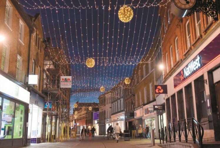 Performances expected at Maidenhead Christmas lights switch-on - Photo ...