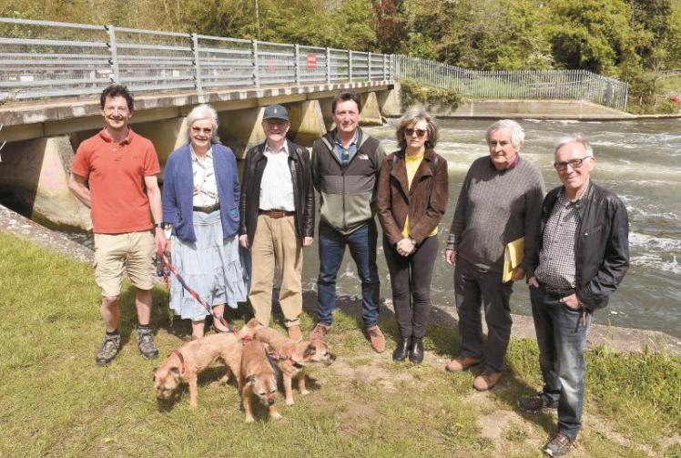 Call to reopen public access over Cookham's Odney Weir - Photo 1 of 1 ...