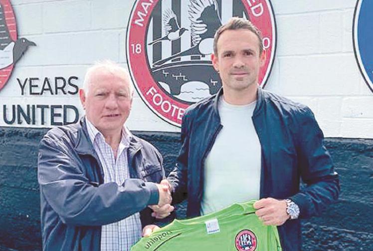 Maidenhead United bolster their defence by signing Ross and Kinsella ...