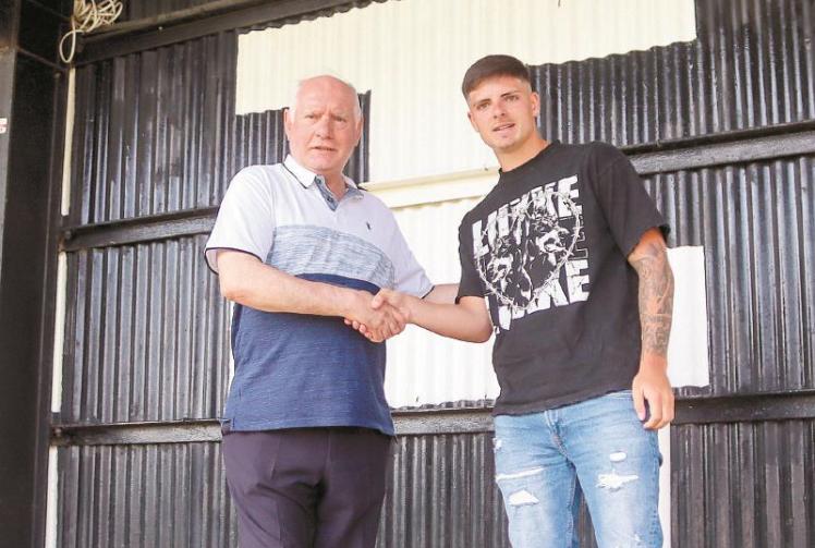 Five things to know about Maidenhead United's new signing Harry Parsons ...