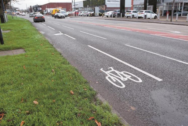 Major cycle route planned alongside A4 Bath Road in Slough - Photo 1 of ...