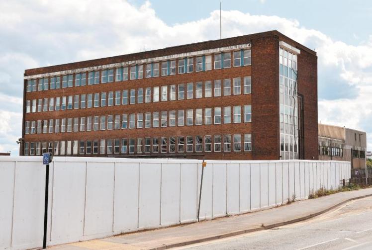 Slough councillors call for solution over HGV movements from former ...