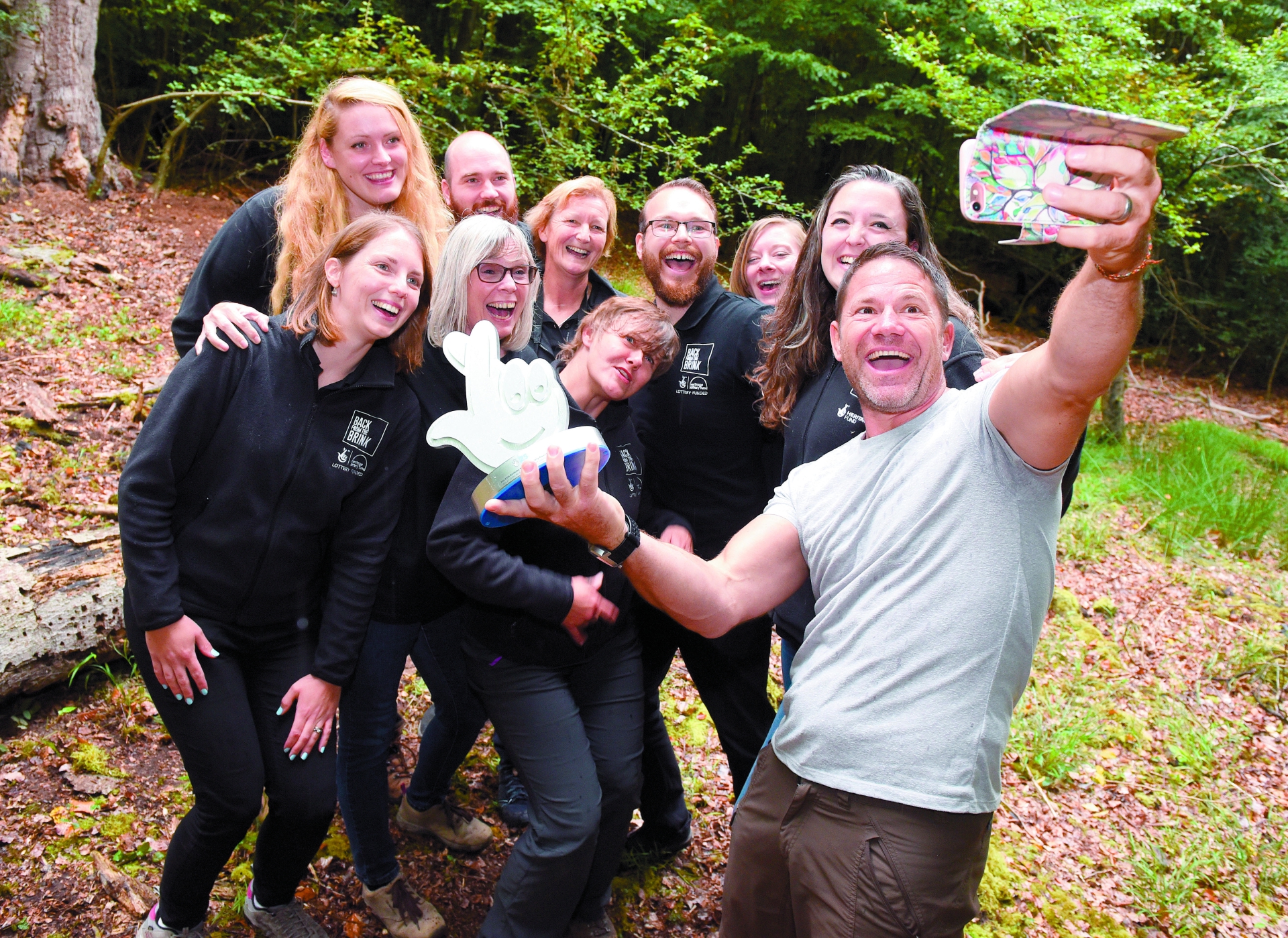 Steve Backshall presents award to conservation project in Burnham ...