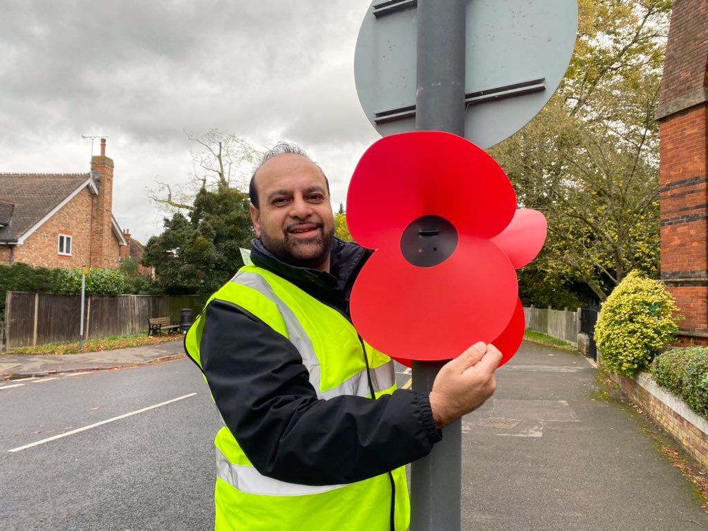 Remembrance marked across Maidenhead with large poppy displays - Photo ...