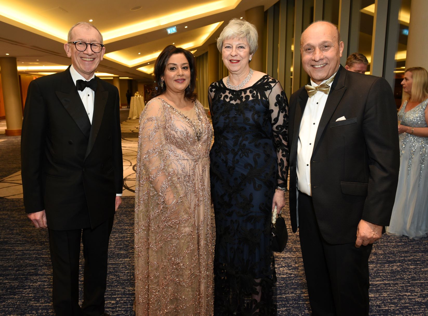 Glitzy star-studded night fetches big funds for Thames Hospice ...
