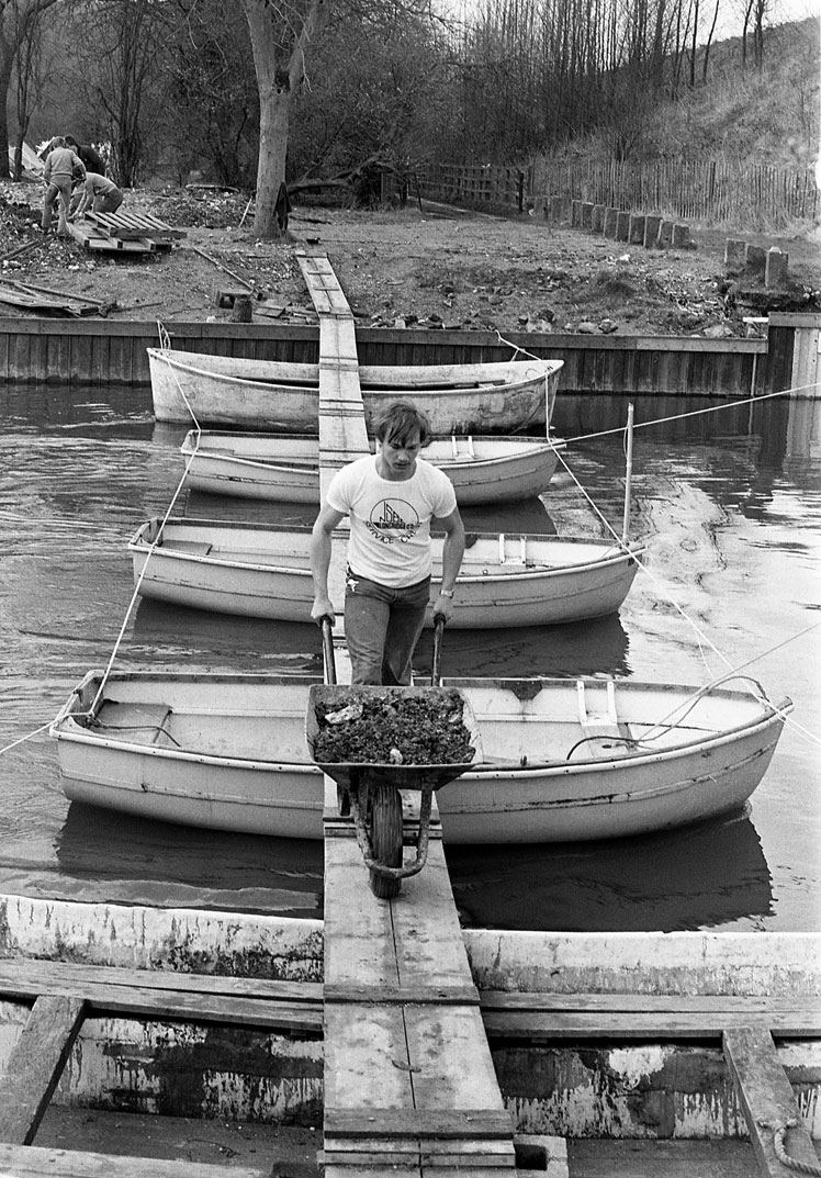 Remember When: Princess Anne's visit to Citizens Advice Bureau - Photo ...