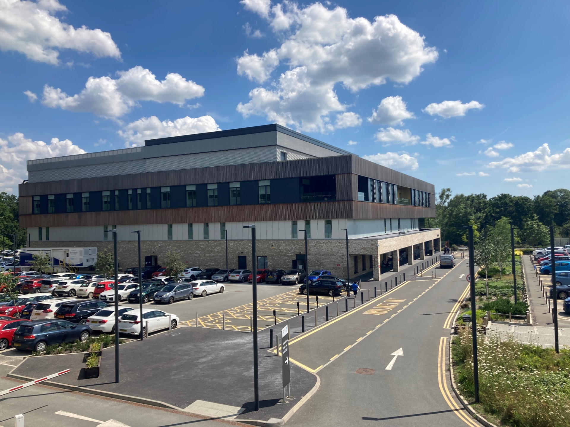 Royal Borough hospital hosts pioneering drug trial for new arthritis ...