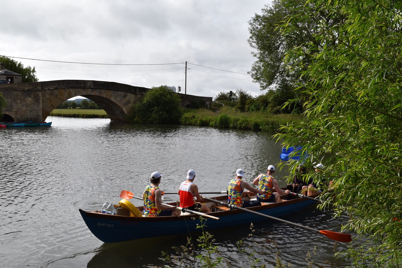 Bray brothers and friends complete 200km Thames Row for 'personal ...